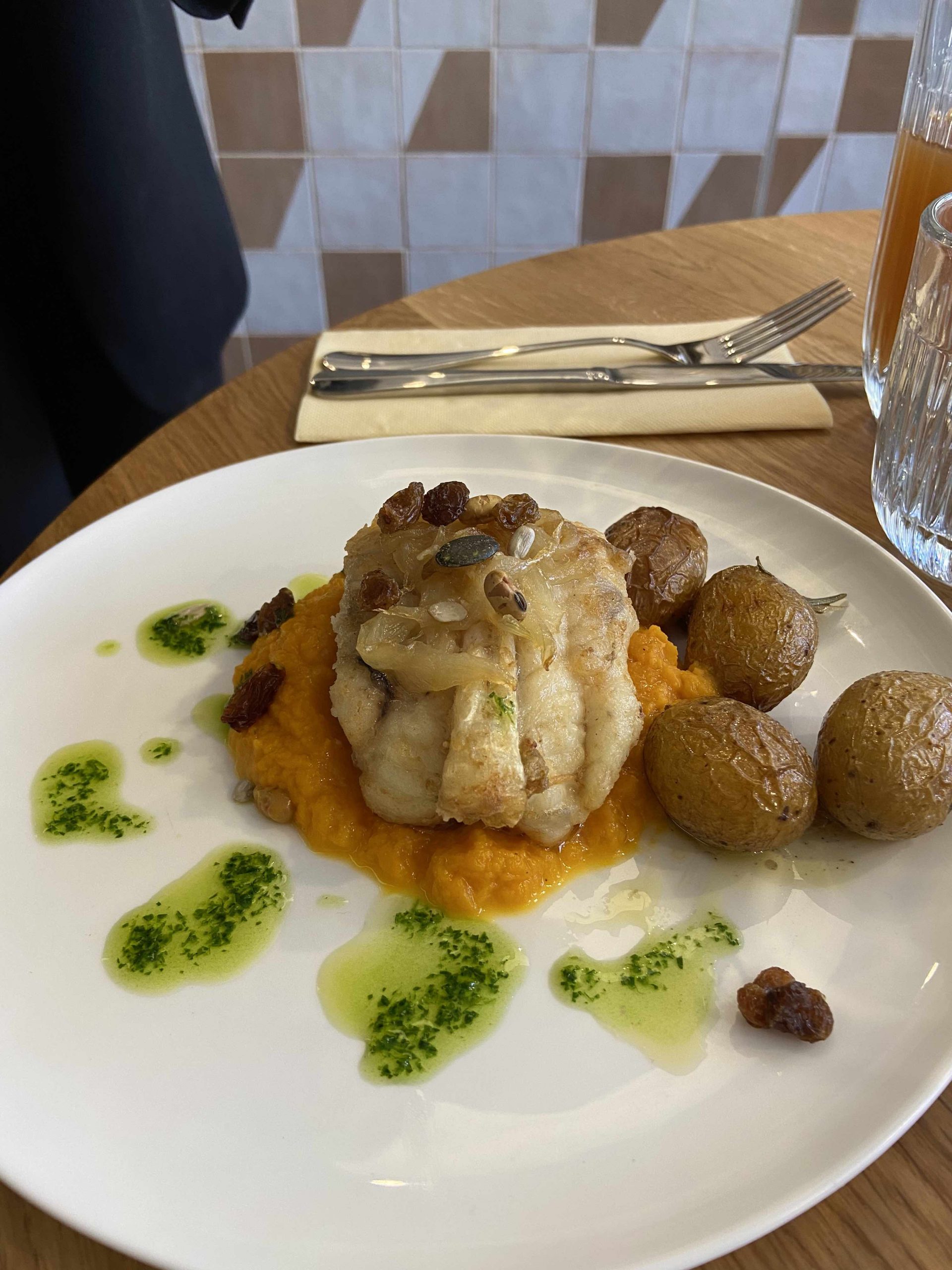 Chez Pierre, restaurant inclusif et solidaire au cœur d’Aix-en-Provence ...