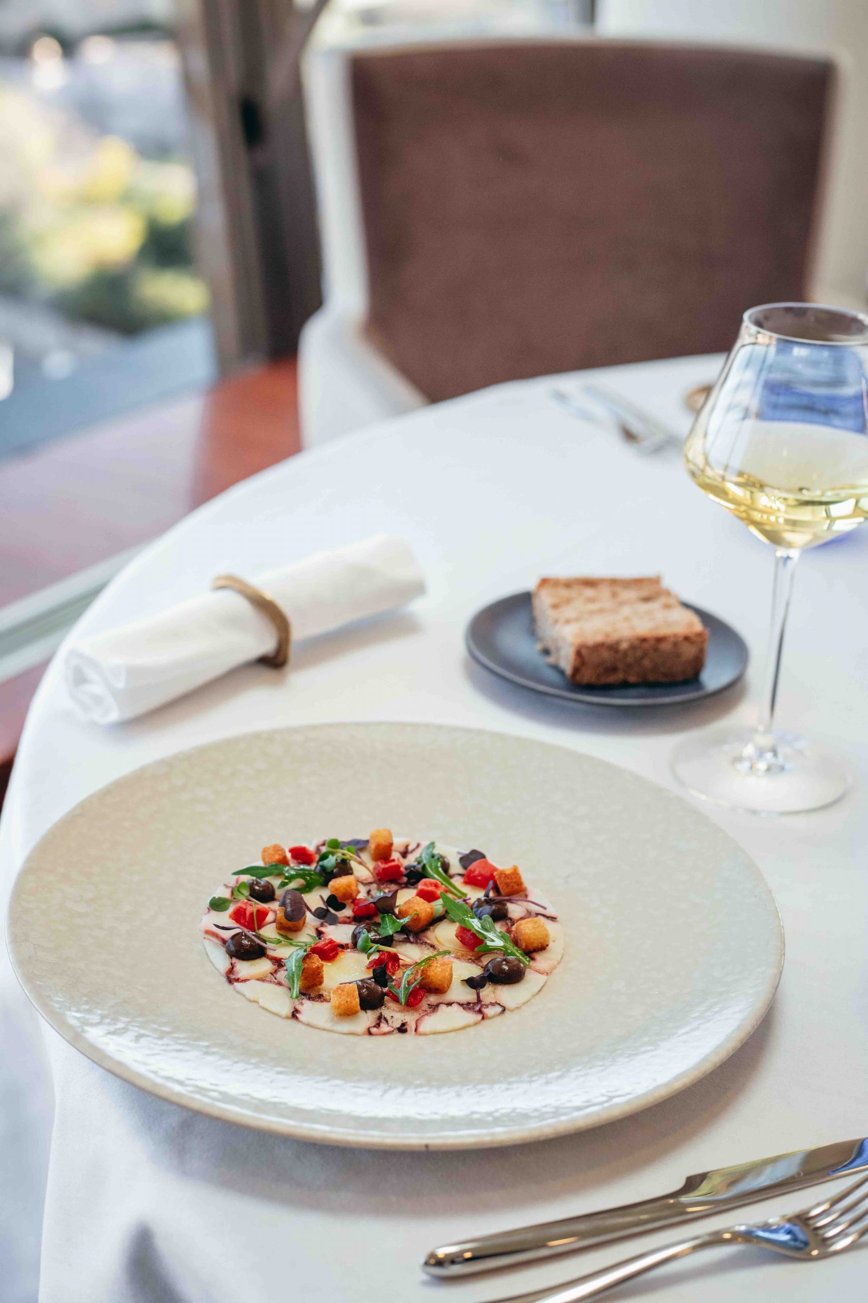 Alexandre Auger aux Trois Forts, le Sofitel Vieux-Port accueille un ...